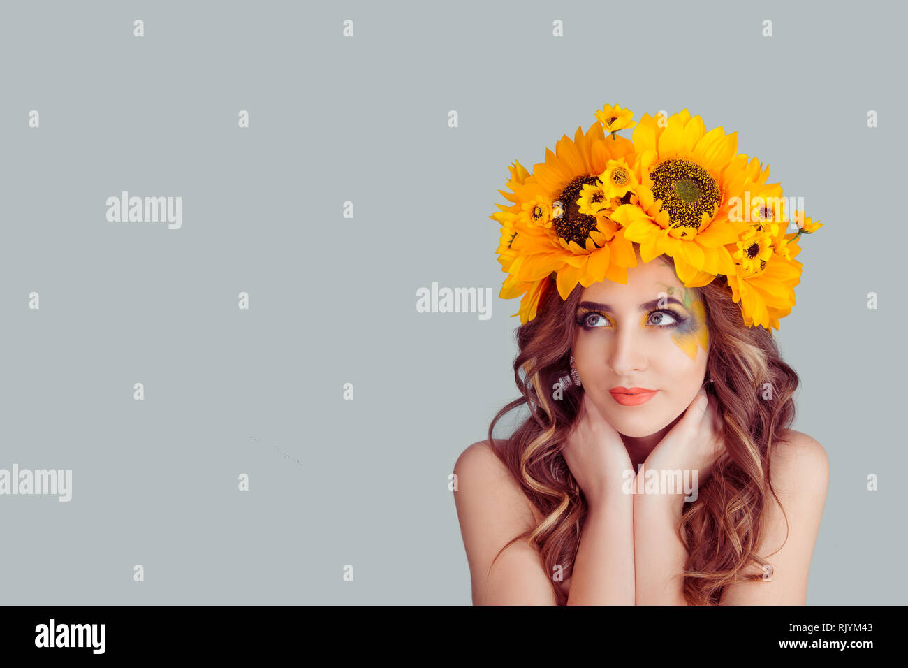 Expression daydream daydreaming hi-res stock photography and images - Alamy