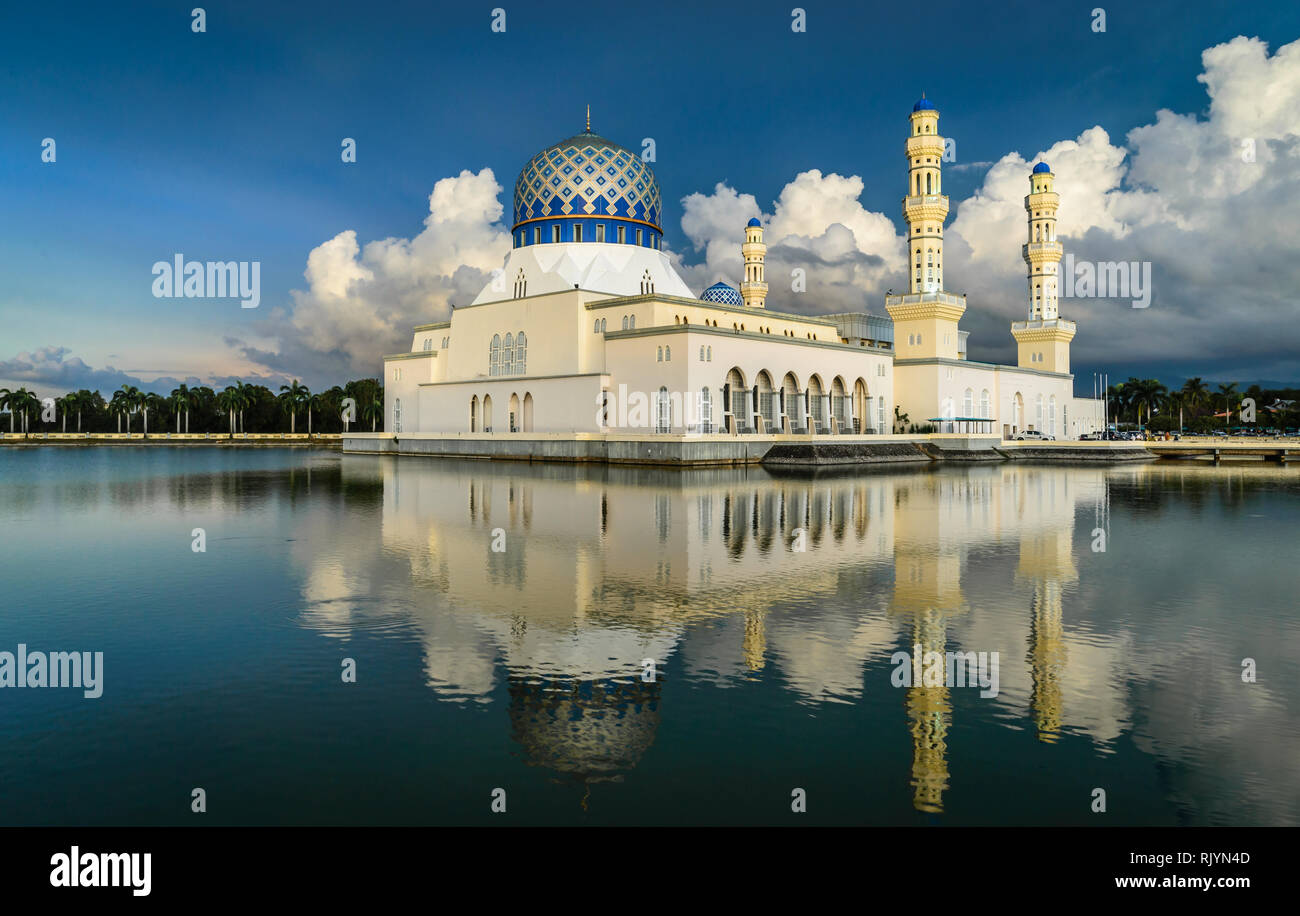 The floating mosque hi-res stock photography and images - Alamy