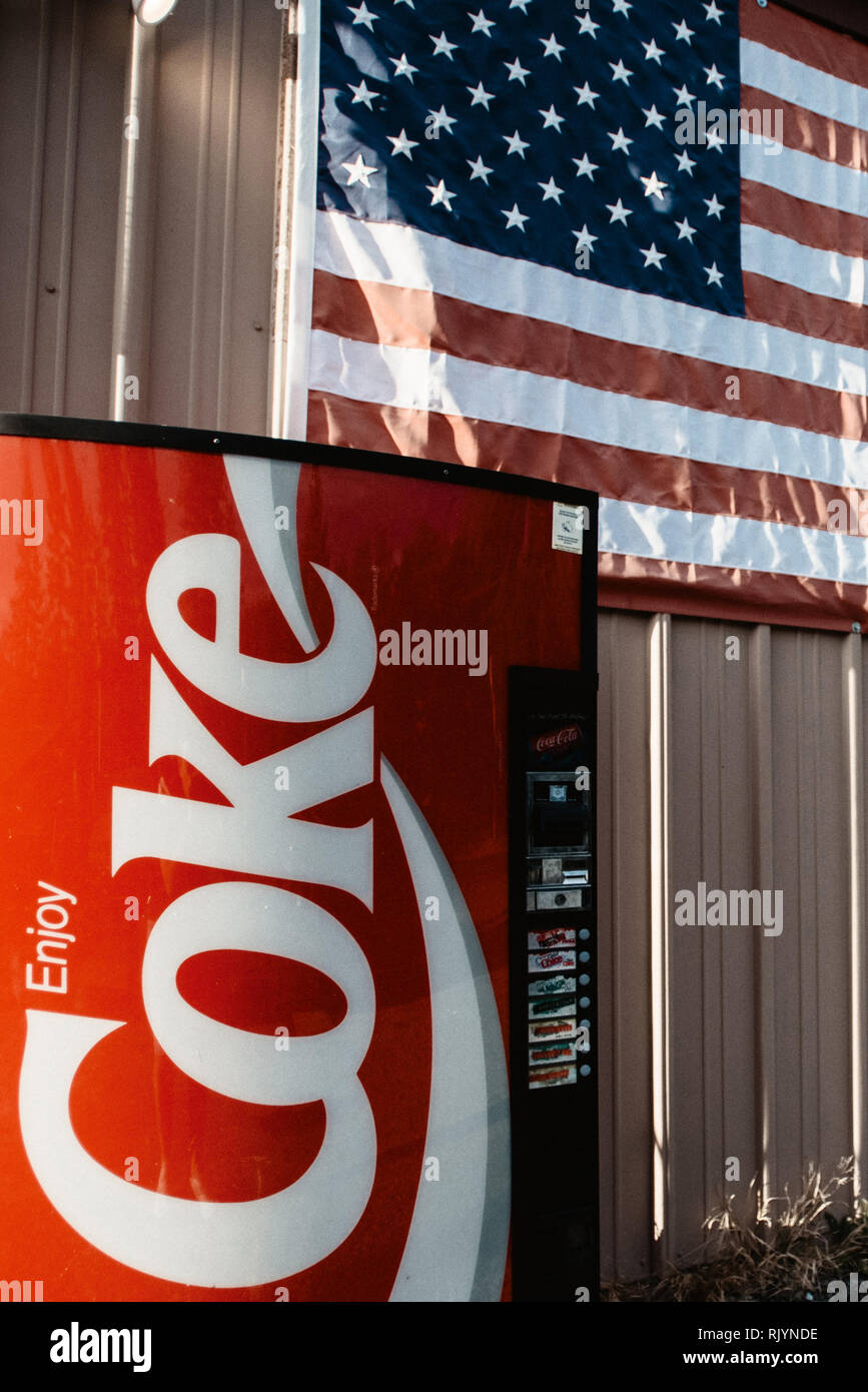 Coca Cola Machine. CA Stock Photo - Alamy
