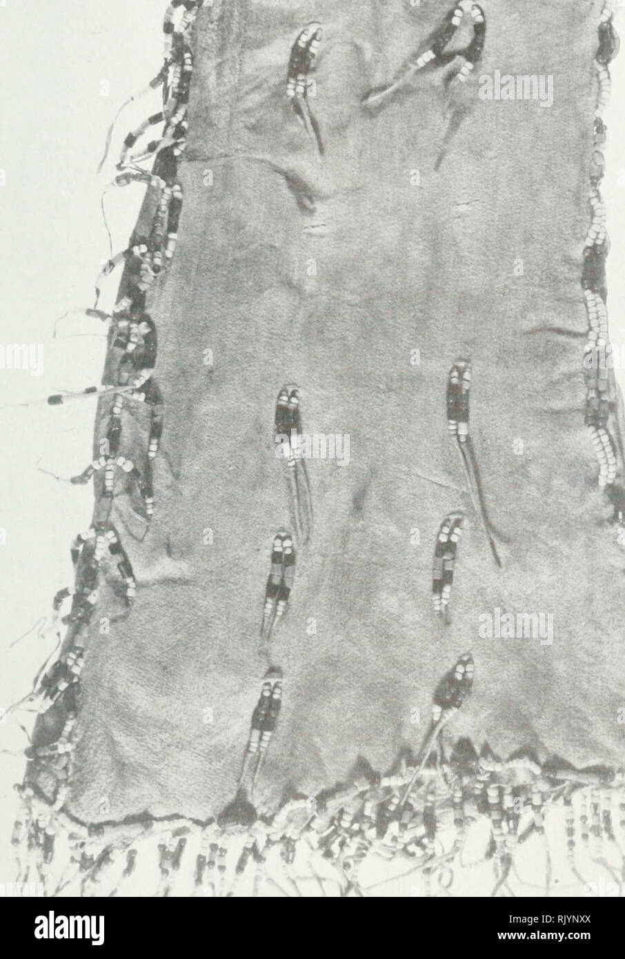 Athapascan costume hi-res stock photography and images - Alamy