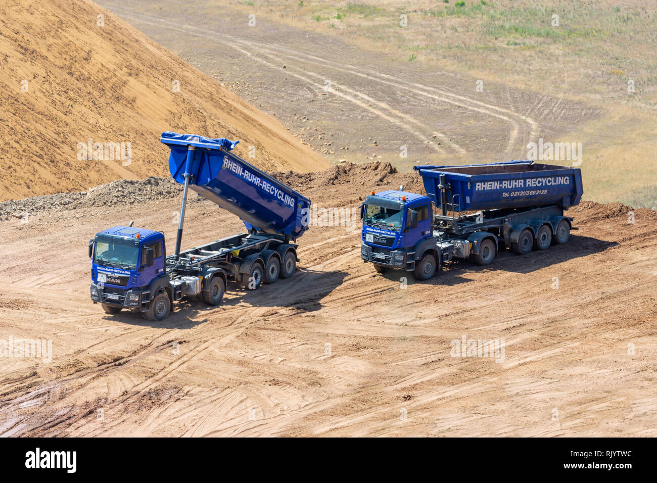 Coal storage site hi-res stock photography and images - Alamy