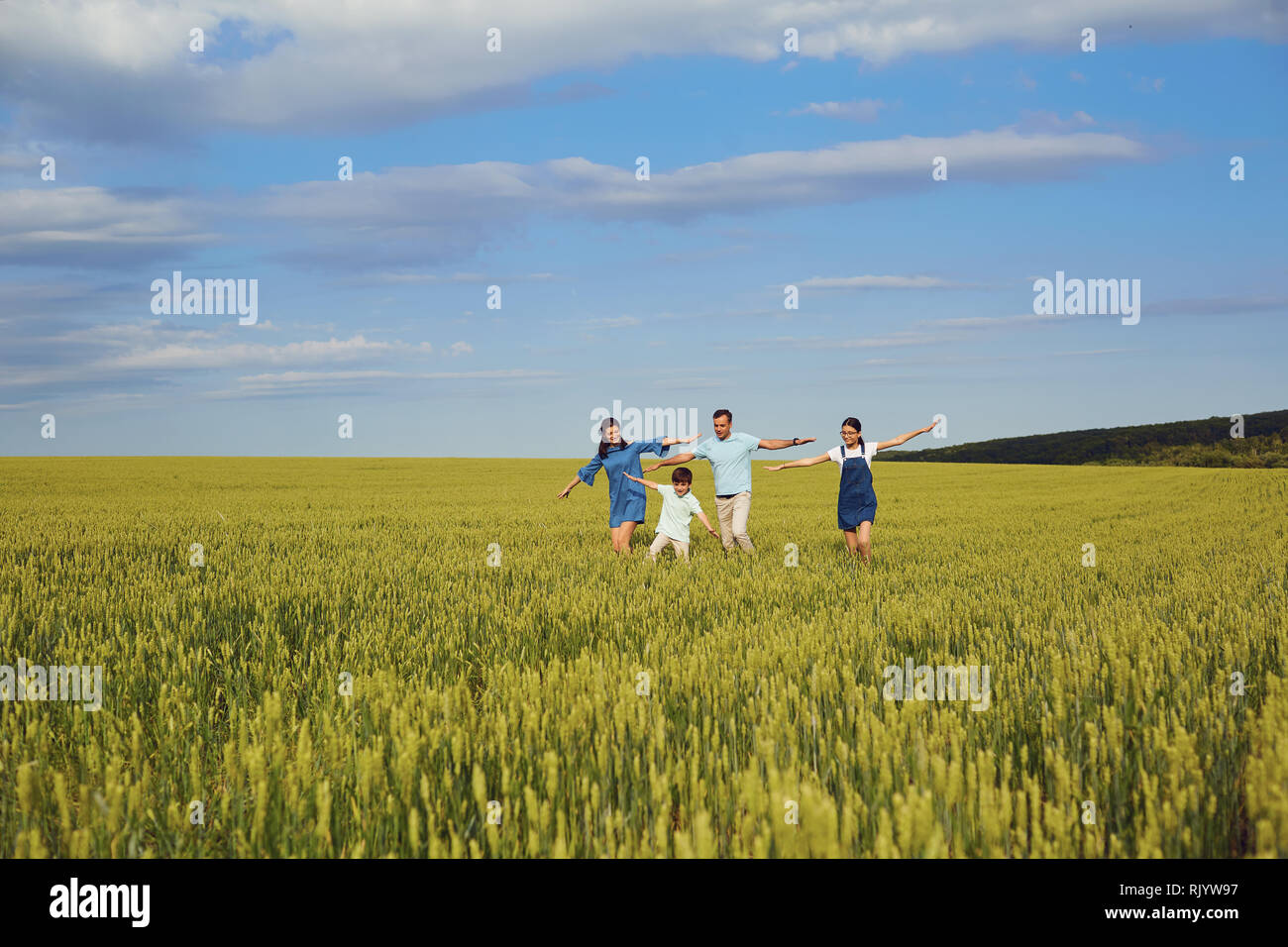 Wheat field people walking hi-res stock photography and images - Alamy