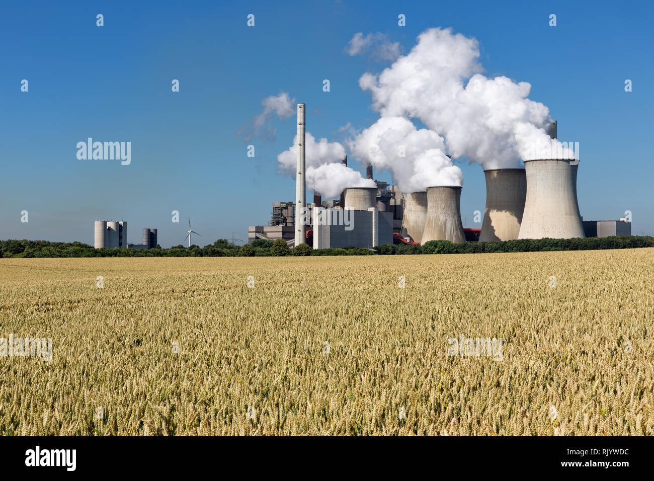 Electricity lignite power plant hi-res stock photography and images - Alamy