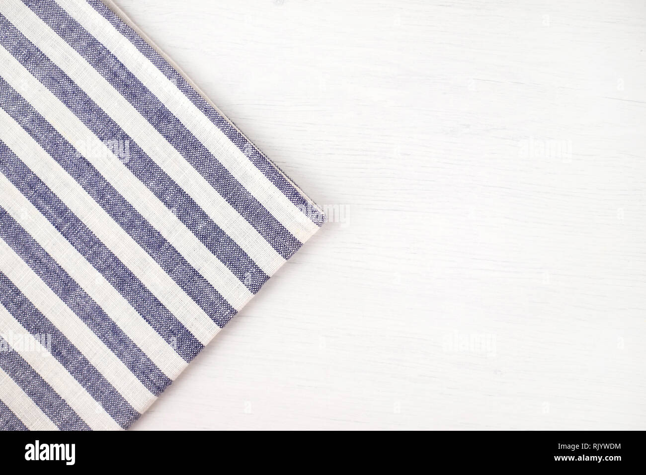 Blue white striped tablecloth hi-res stock photography and images - Alamy