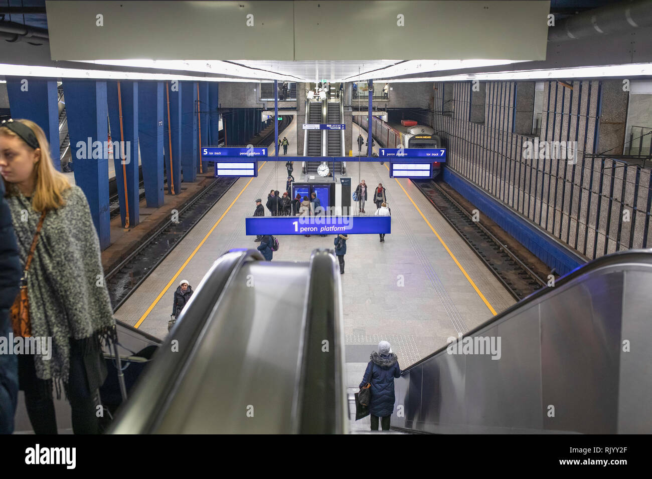 Warsaw central railway pkp hi-res stock photography and images - Alamy