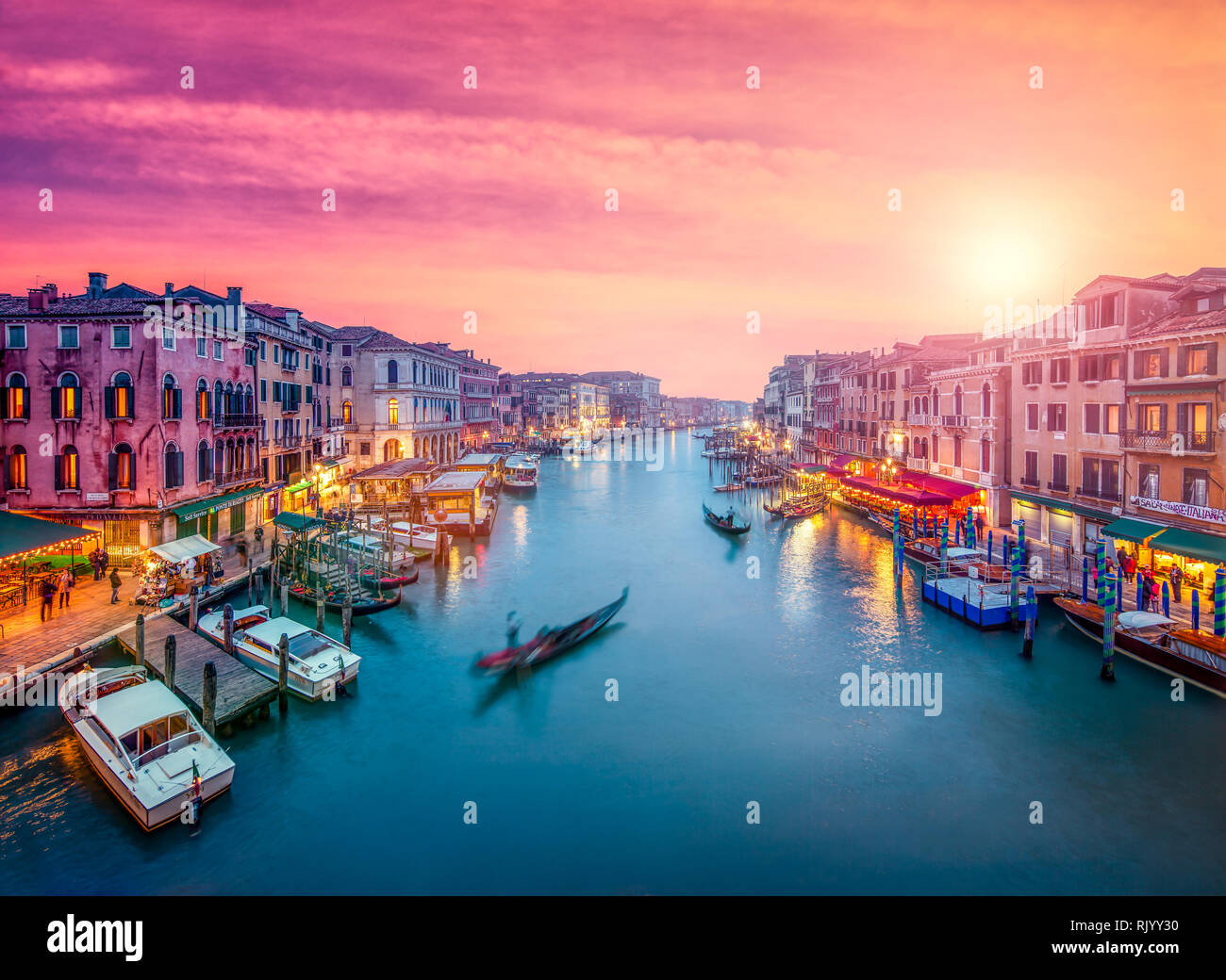 Tourist carnival venice sky hi-res stock photography and images - Alamy