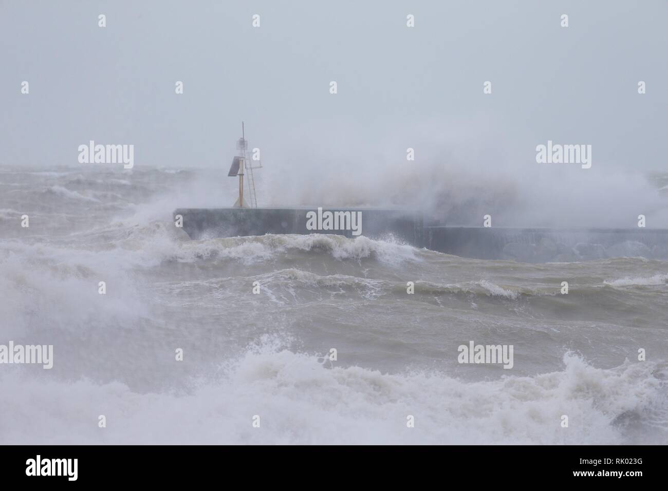 Gale storm force hi-res stock photography and images - Alamy