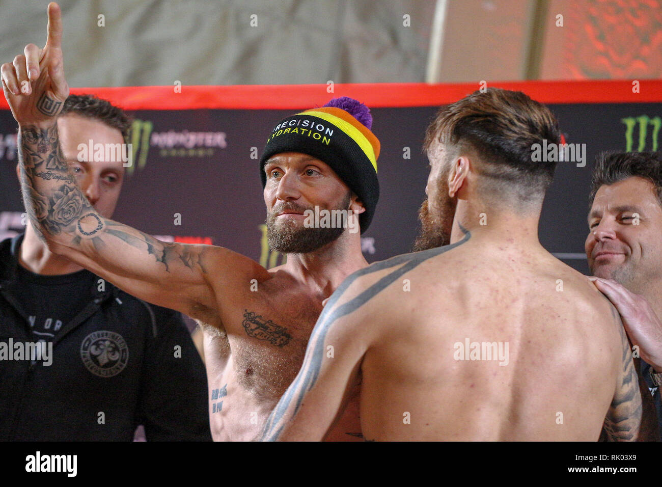 Boxing weigh ins hi-res stock photography and images - Alamy