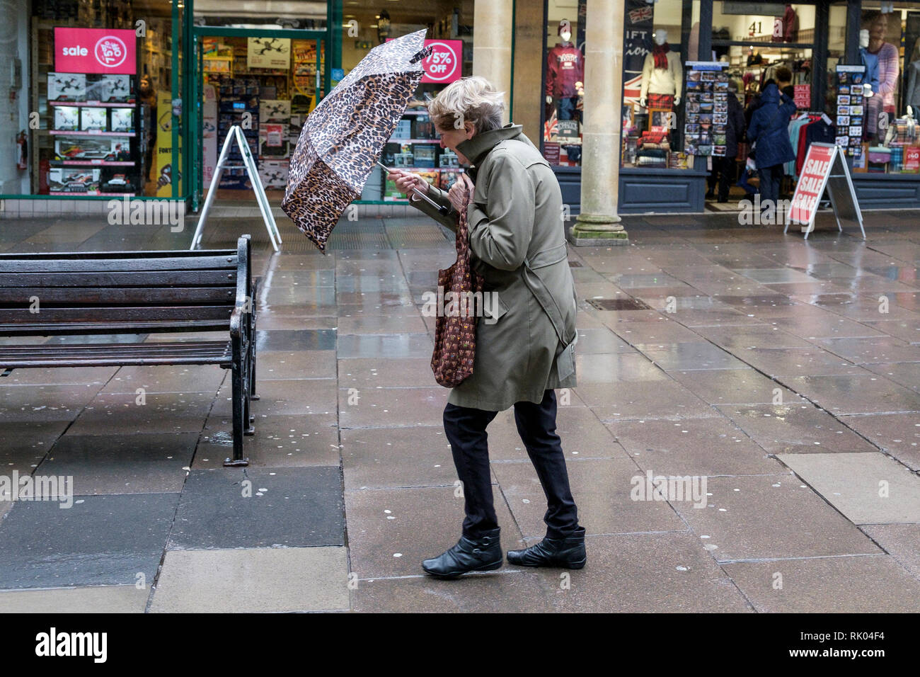 Bath, UK. 8th February, 2019. As storm Eric brings gales and heavy rain ...