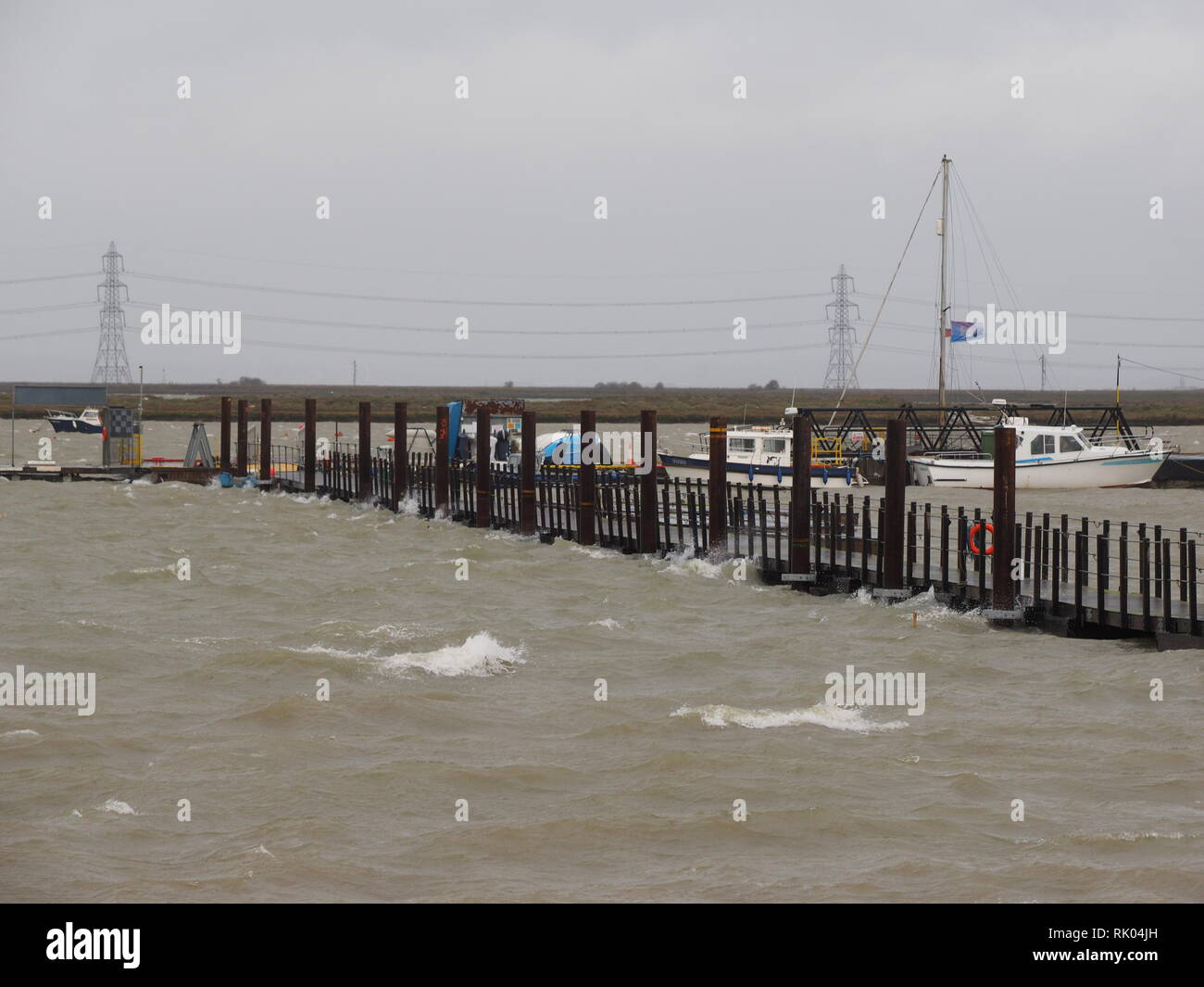 50 mph winds hi-res stock photography and images - Alamy