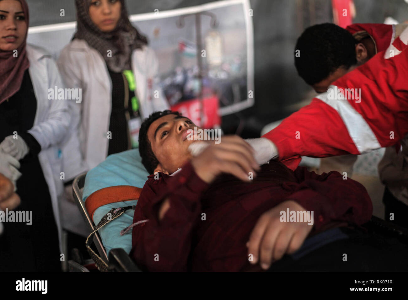 Two paramedics in israel hi-res stock photography and images - Alamy