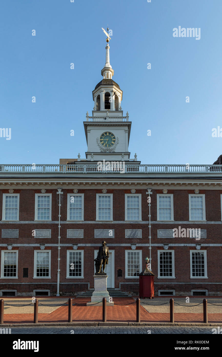 Independence hall hi-res stock photography and images - Alamy