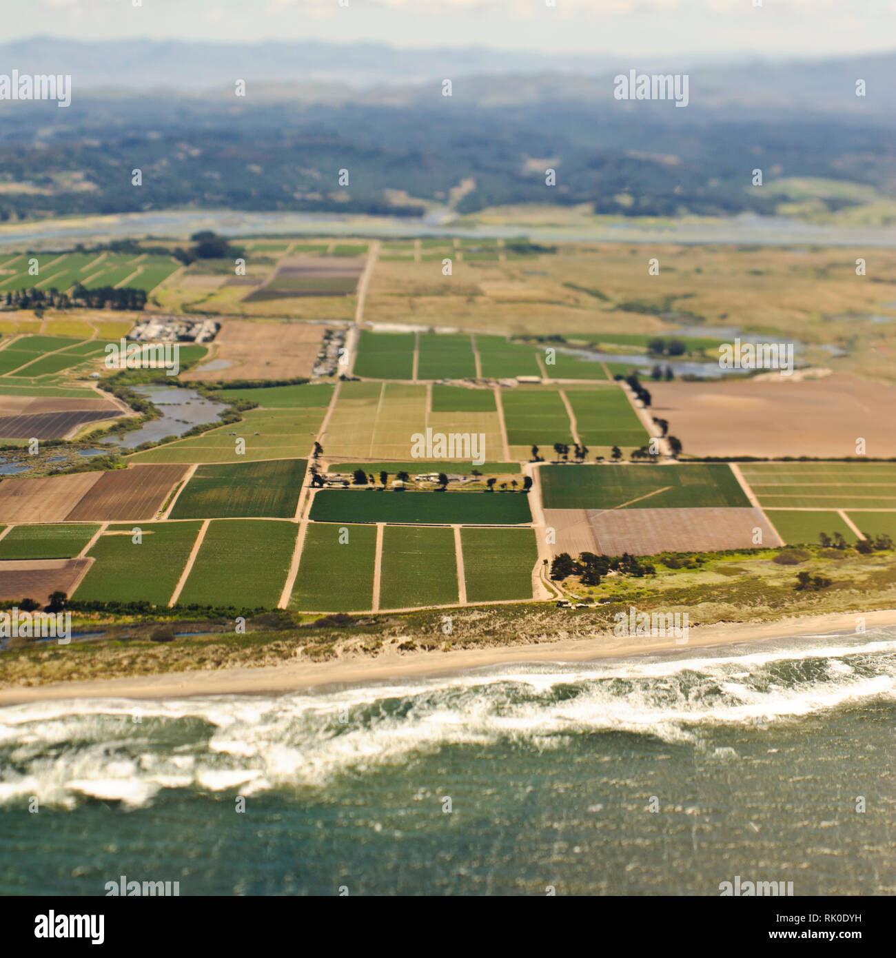 Usa farmland square hi-res stock photography and images - Alamy