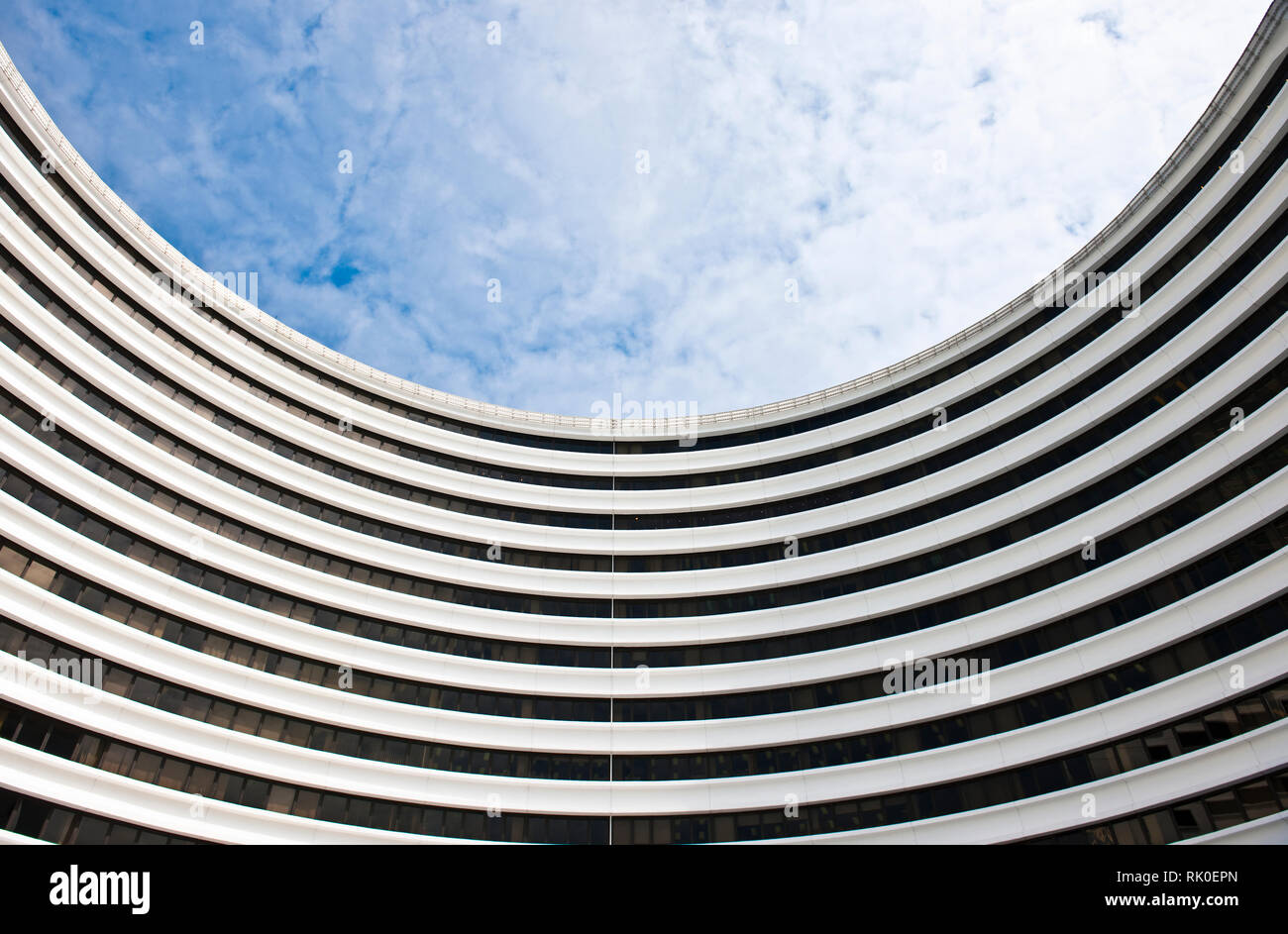 Modern Curved Building Stock Photo - Alamy