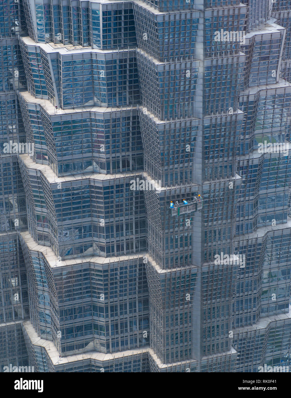Window Cleaning on a Modern Skyscraper Stock Photo - Alamy