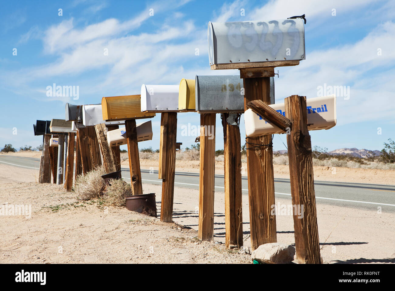 Mailbox highway landscape hi-res stock photography and images - Alamy