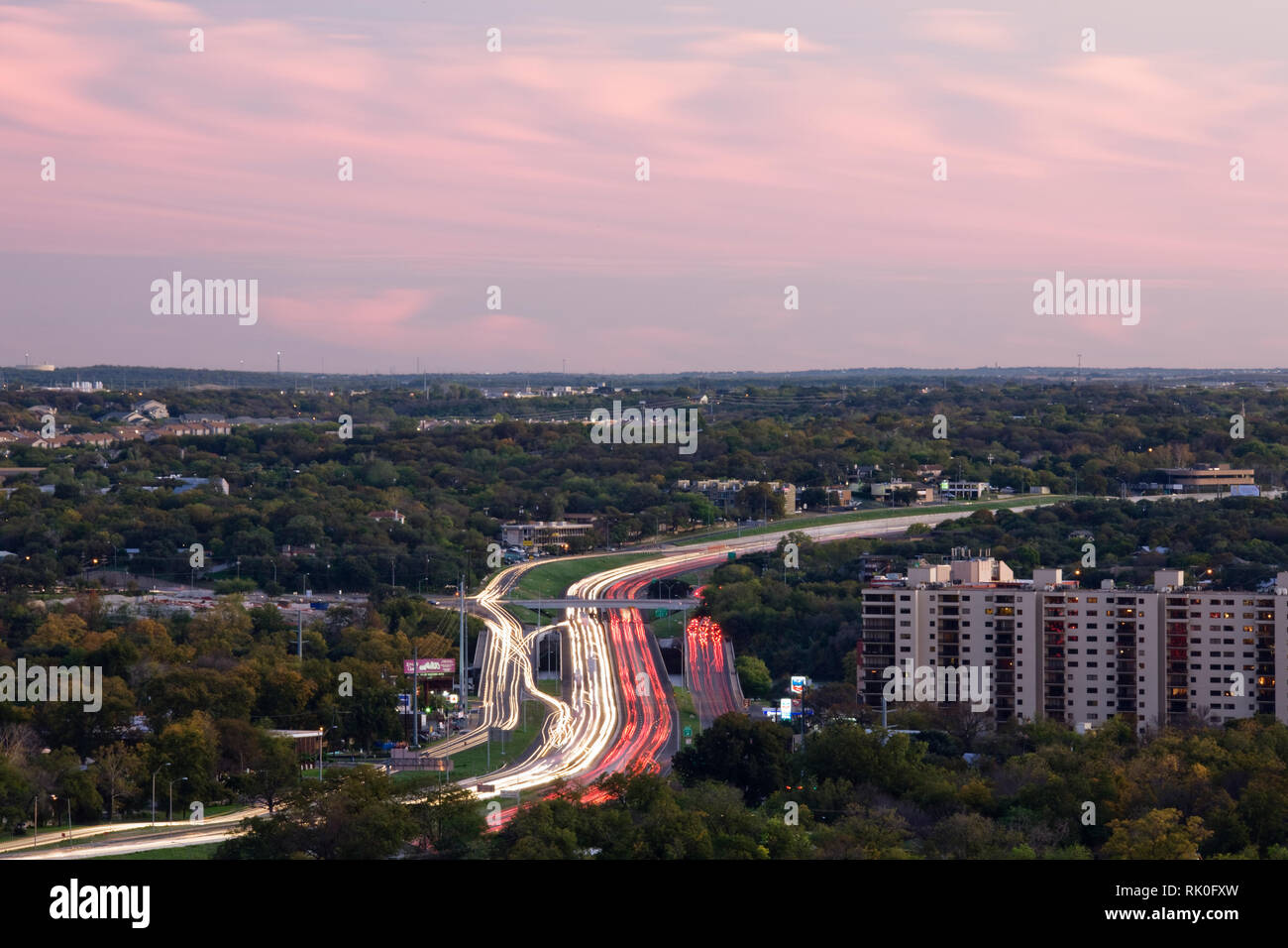 Night street suburbs usa hi-res stock photography and images - Alamy