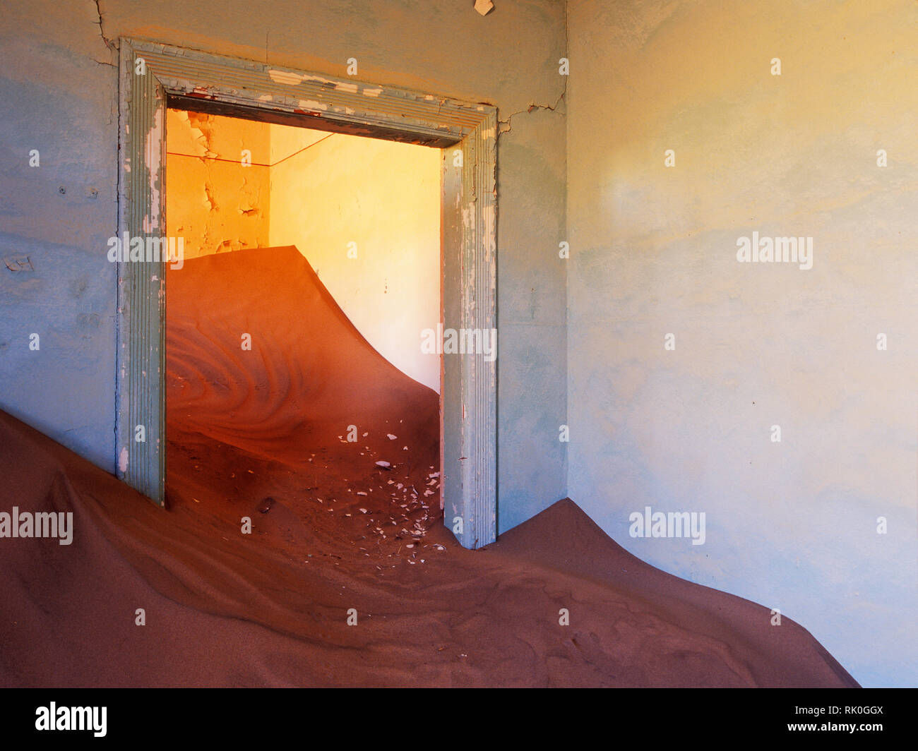 Sand filled buildings hi-res stock photography and images - Alamy