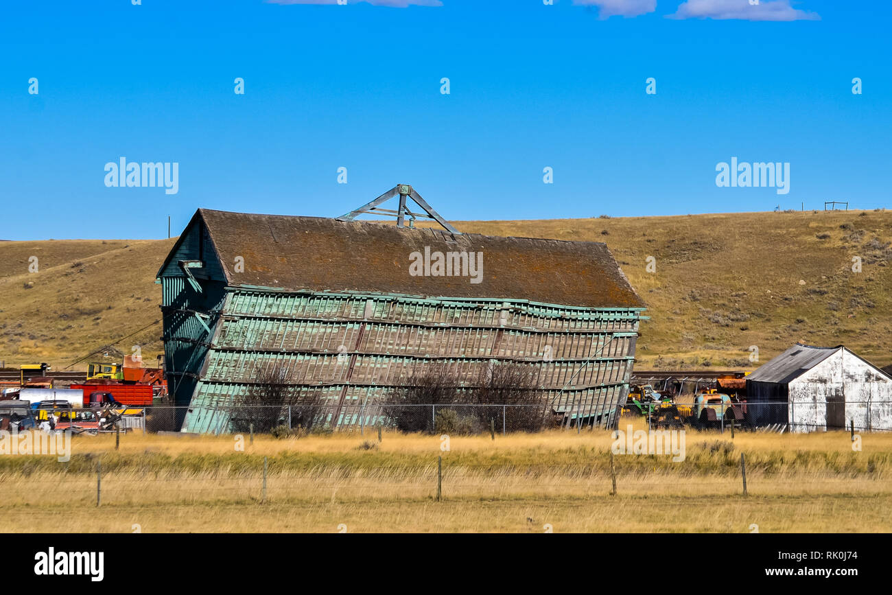 Falling barn hi-res stock photography and images - Alamy