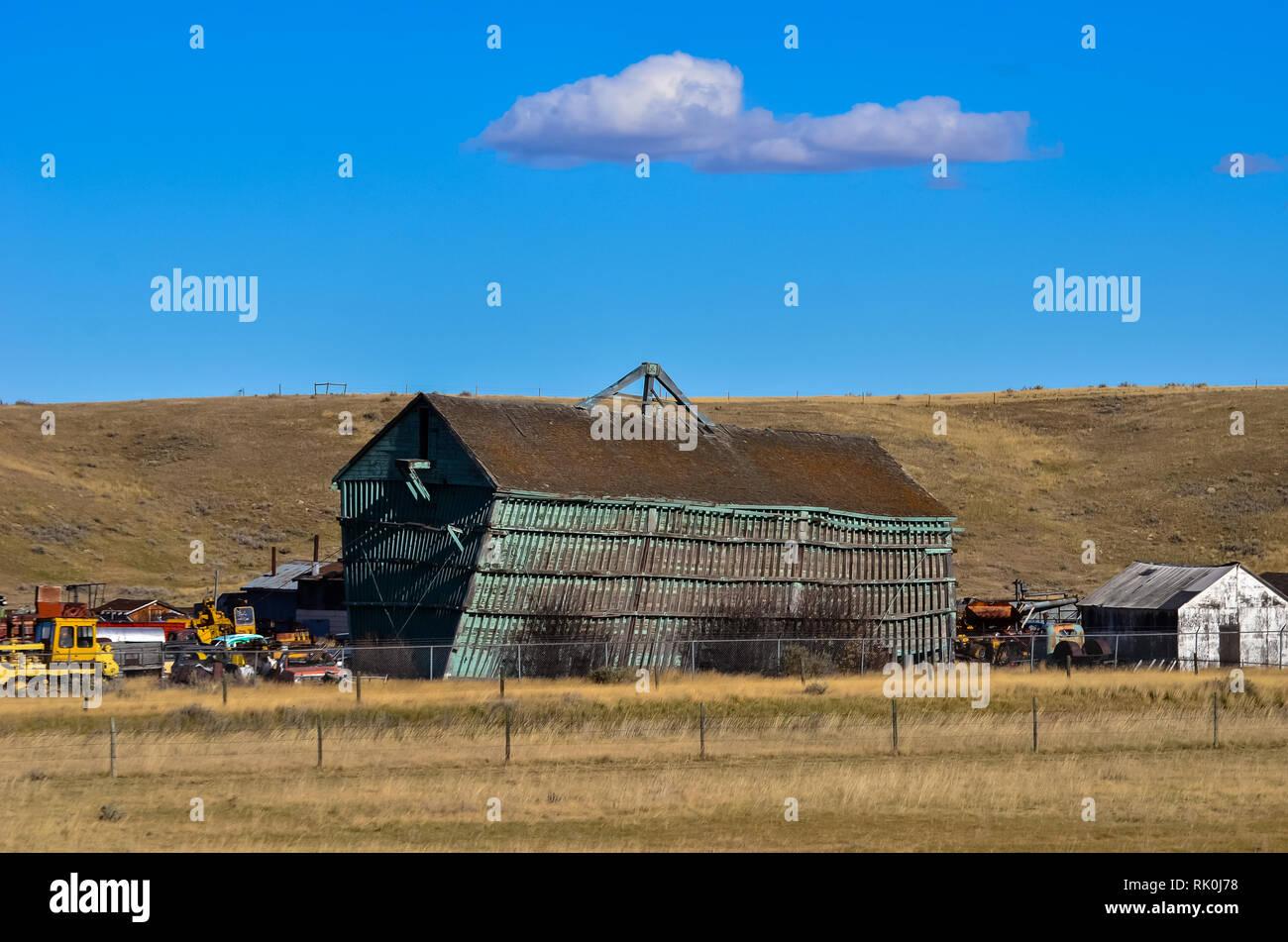 Twisted old barn Stock Photo - Alamy