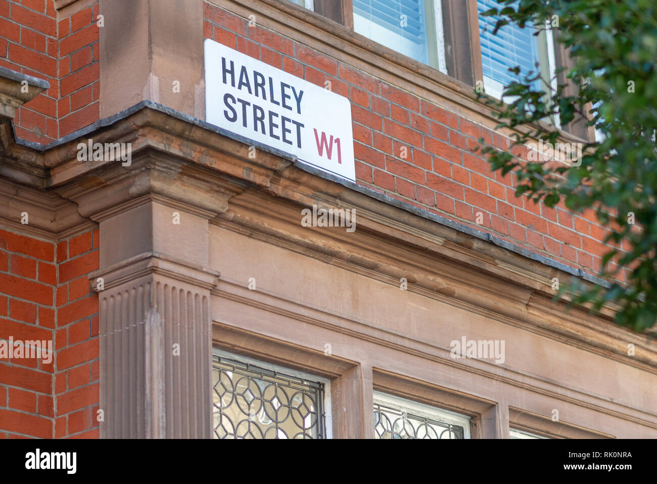 Harley Street London W1 Street sign UK Stock Photo - Alamy