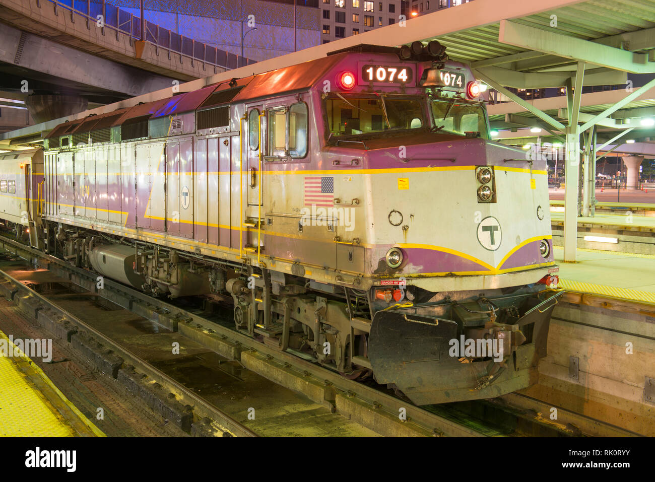 Emd f40ph hi-res stock photography and images - Alamy