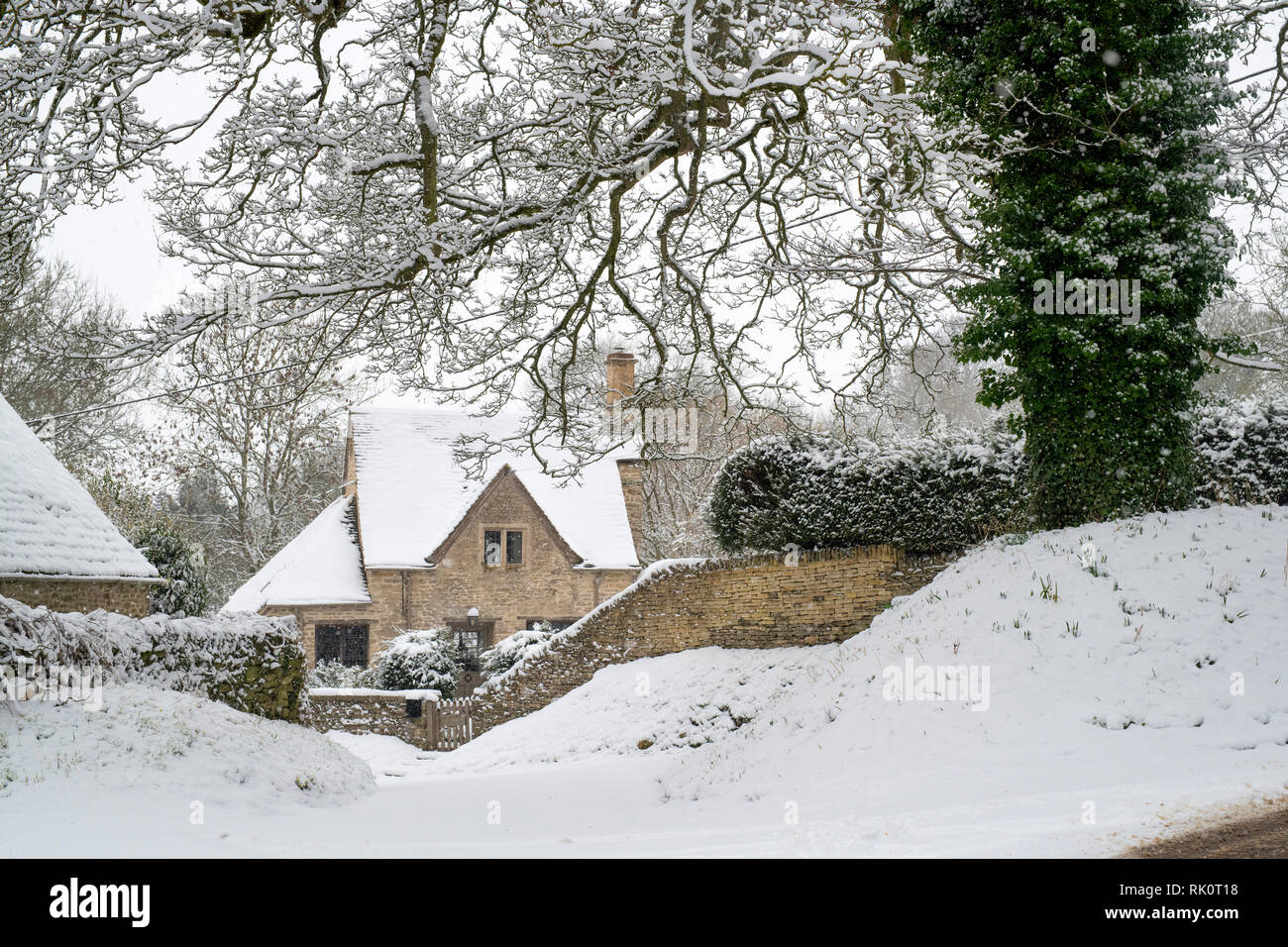 Ablington village hi-res stock photography and images - Alamy