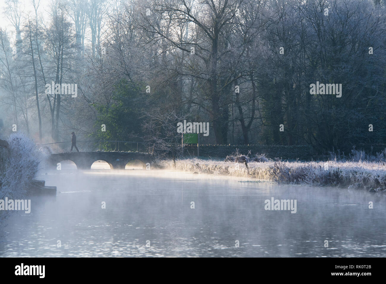 Bibury bridge hi-res stock photography and images - Alamy
