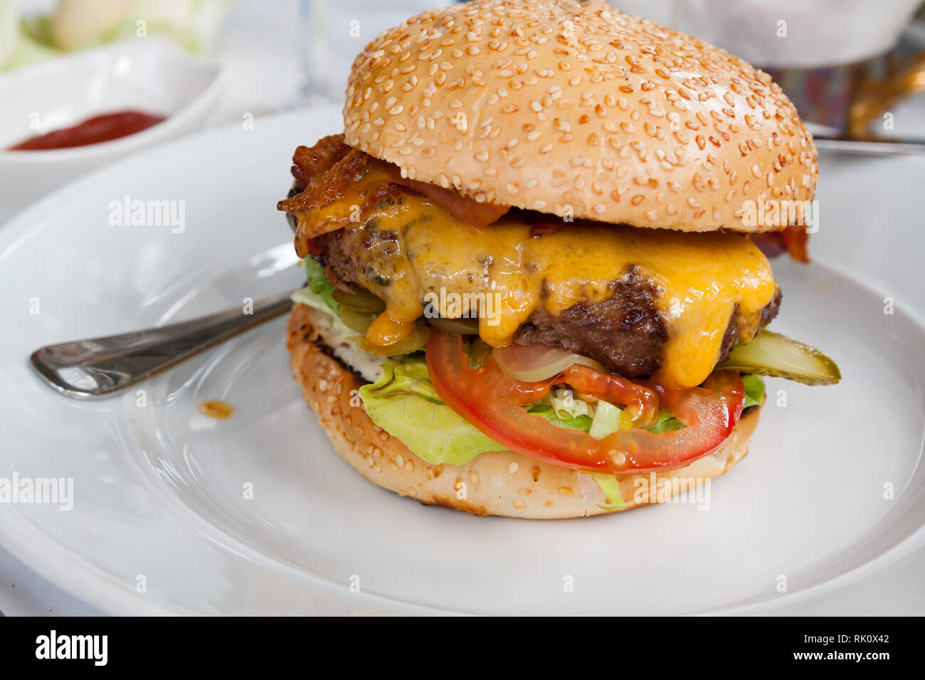 Burger Deluxe - Best Fast Food Stock Photo - Alamy