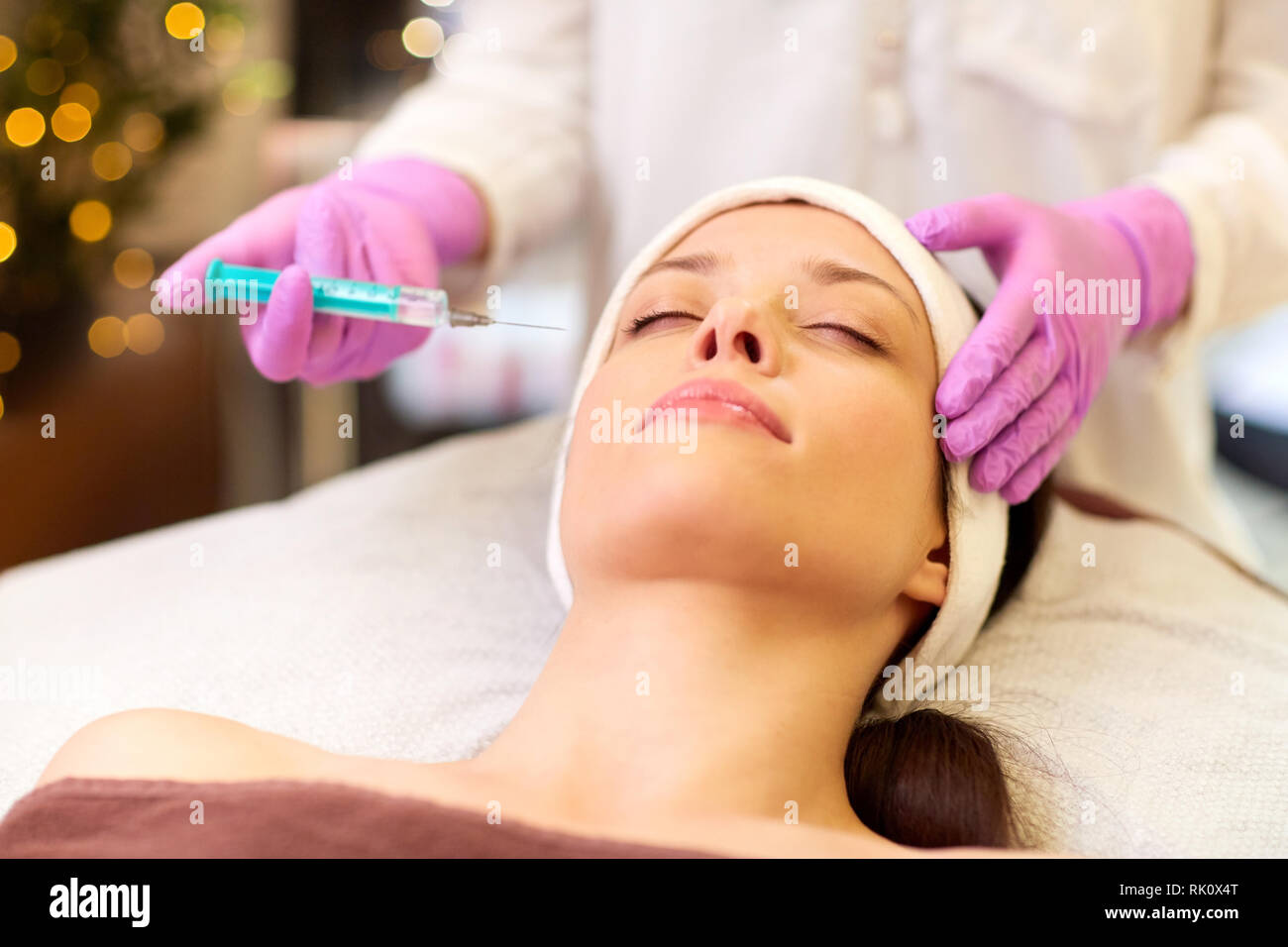 Beauty injection hi-res stock photography and images - Alamy