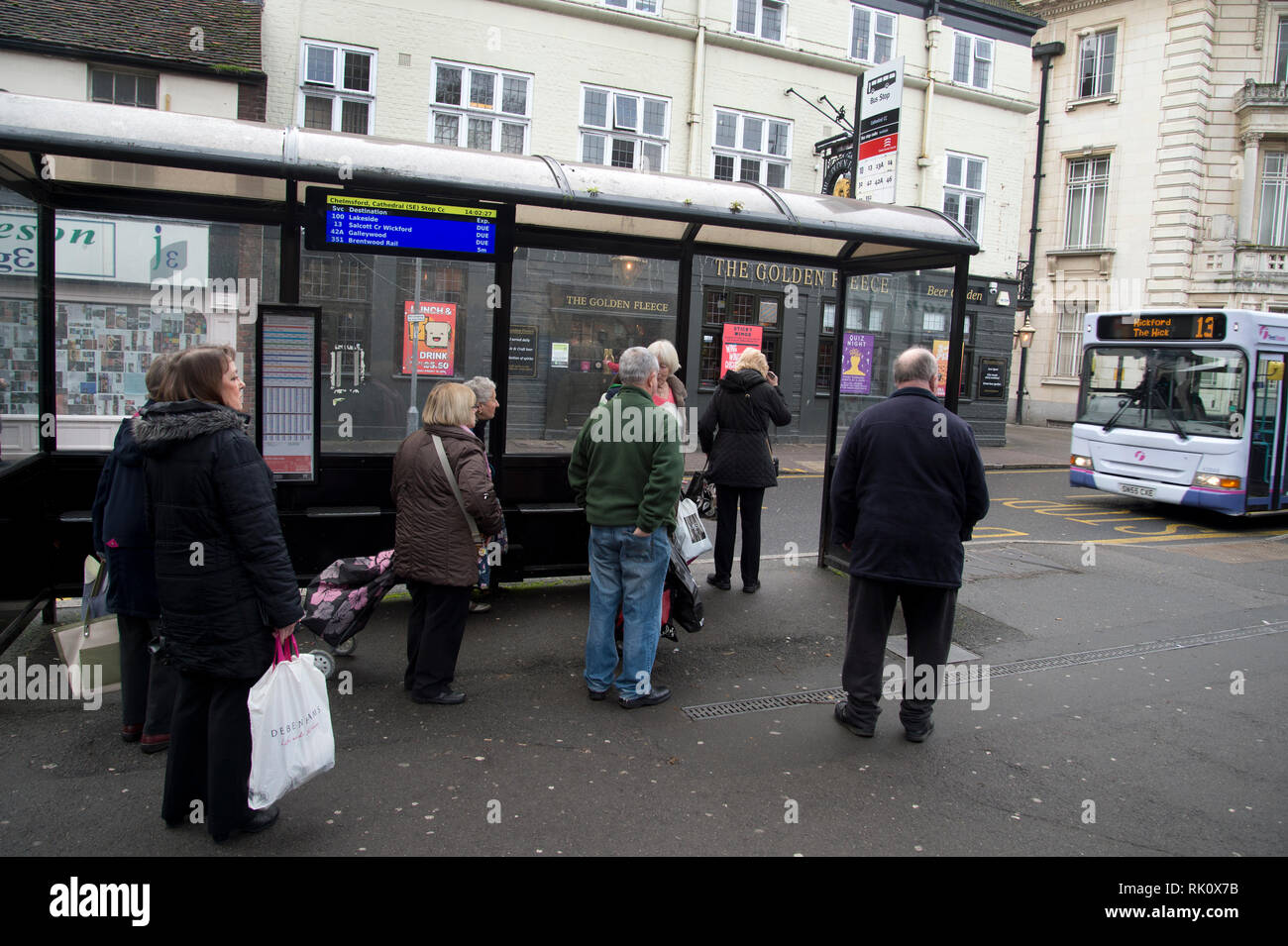 Wait bus hi-res stock photography and images - Alamy