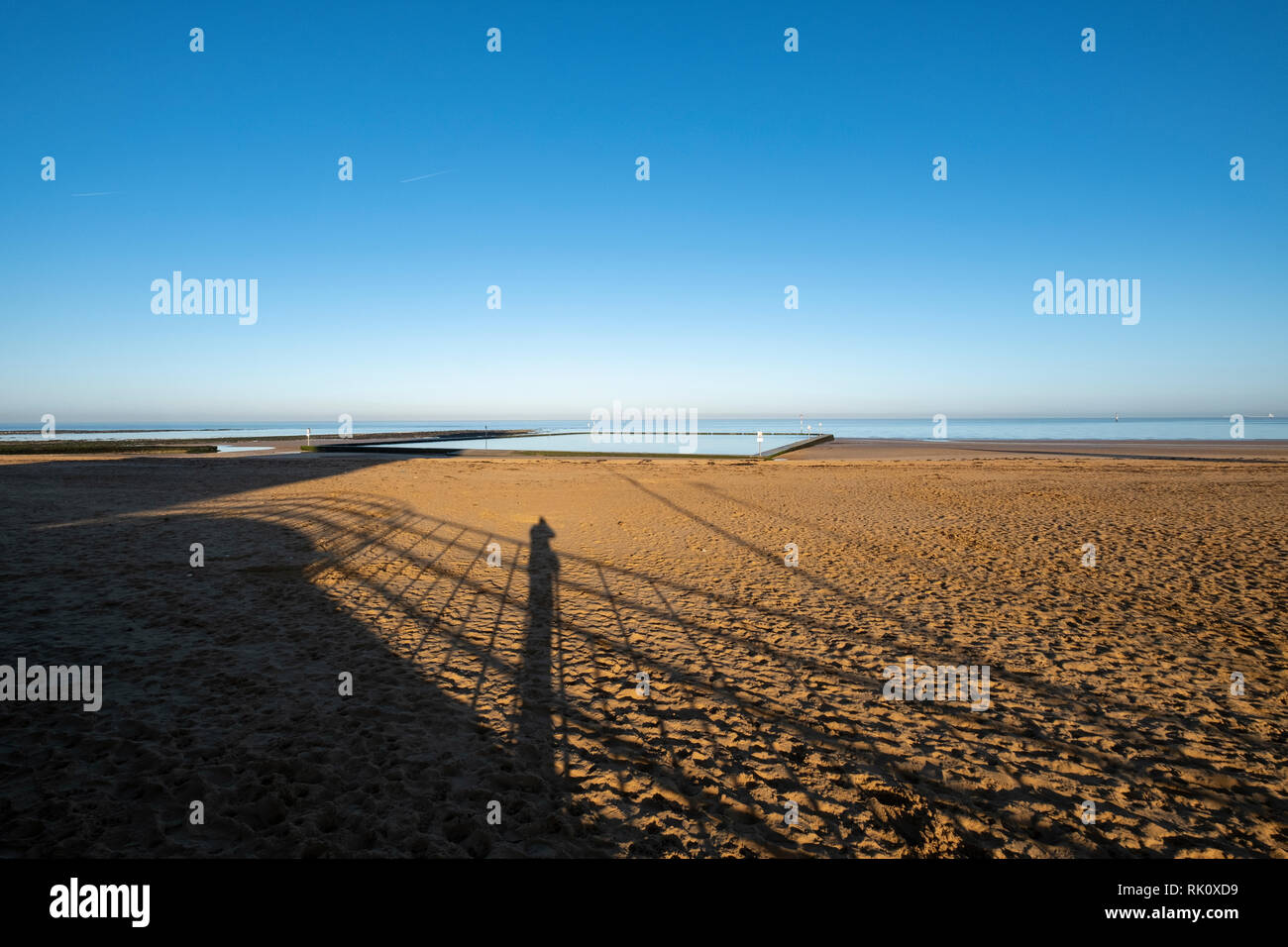 Walpole Bay Tidal Pool Margate Southeast Coast Kent Stock Photo - Alamy
