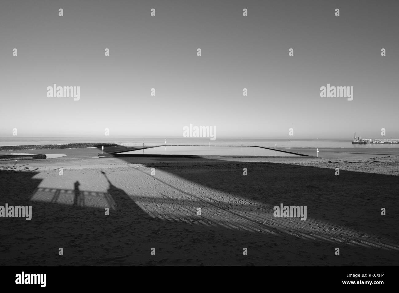 Walpole Bay Tidal Pool Margate Southeast Coast Kent Stock Photo - Alamy