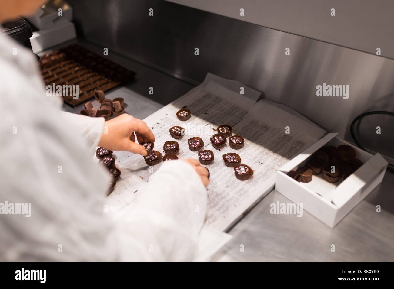 Pastry shop worker hi-res stock photography and images - Alamy