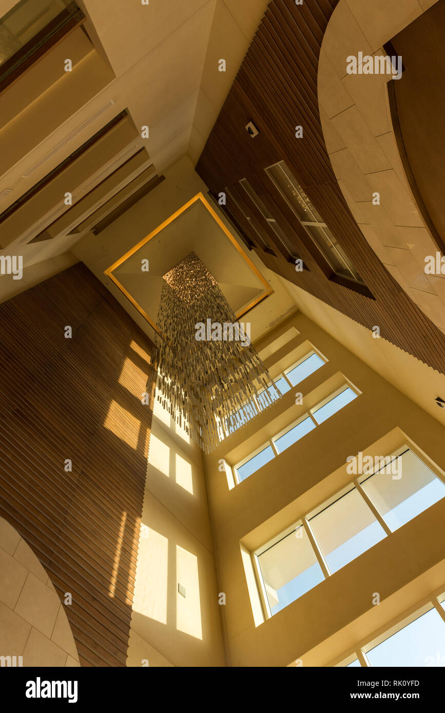 Ceiling shot hi-res stock photography and images - Alamy