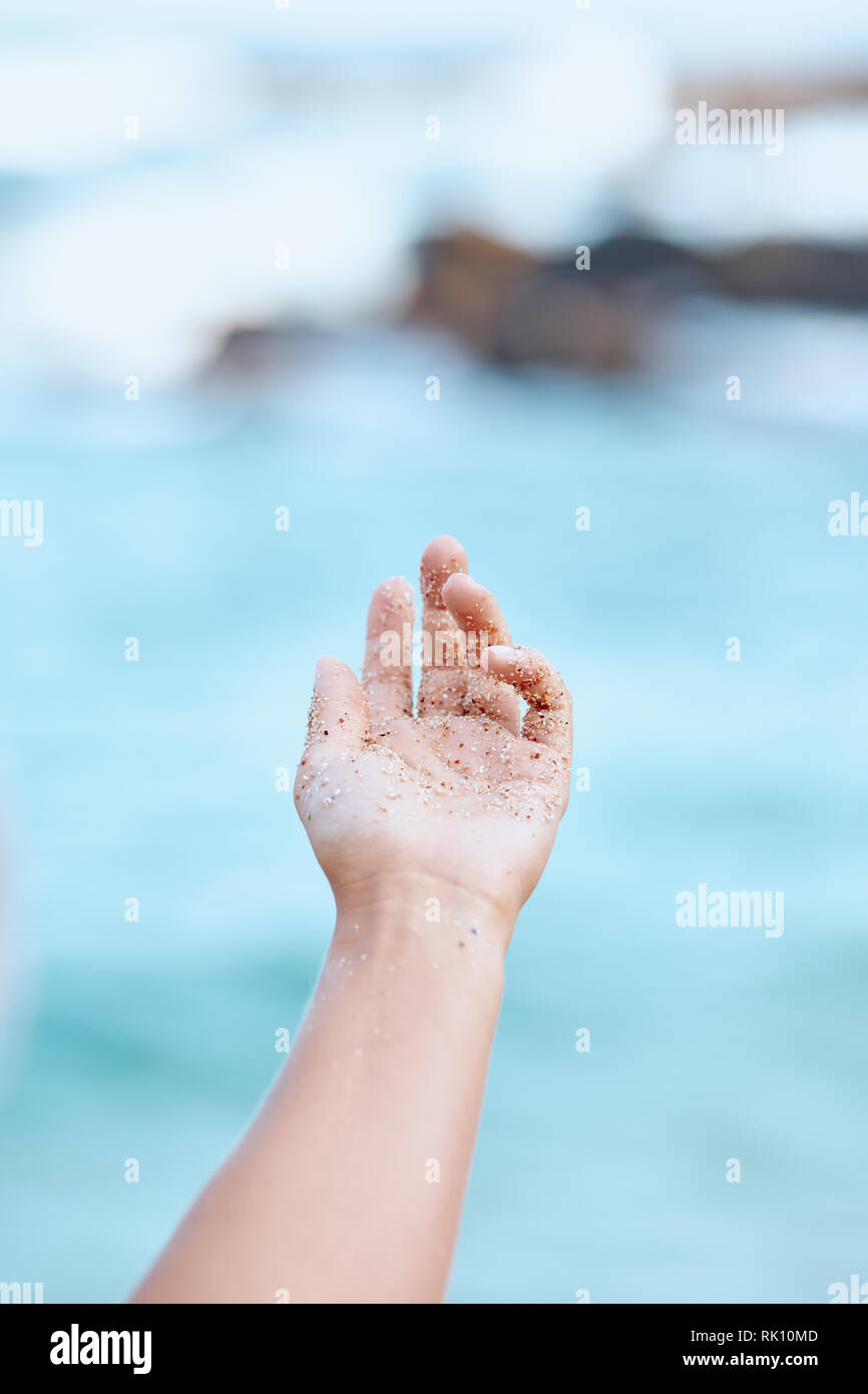 Sand flowing finger hi-res stock photography and images - Alamy