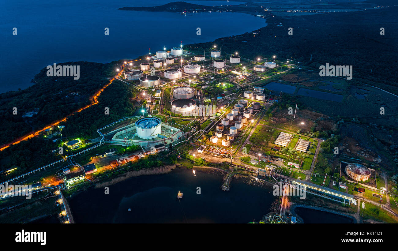 Lng ship aerial hi-res stock photography and images - Alamy