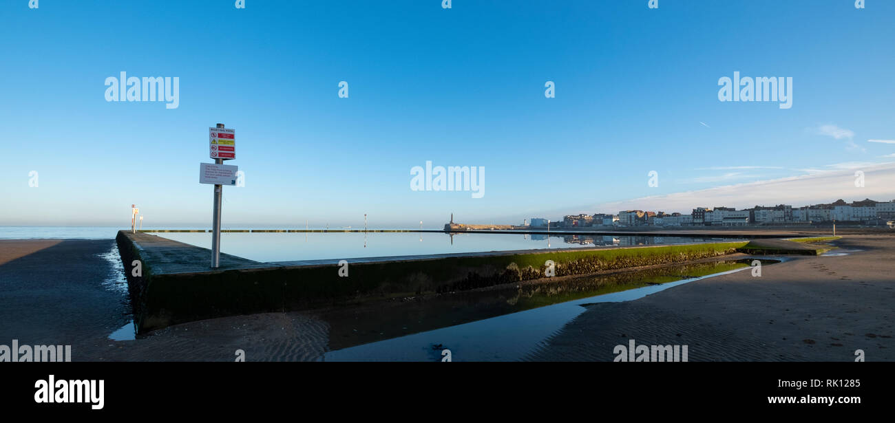 Walpole Bay Tidal Pool Margate Southeast Coast Kent Stock Photo - Alamy
