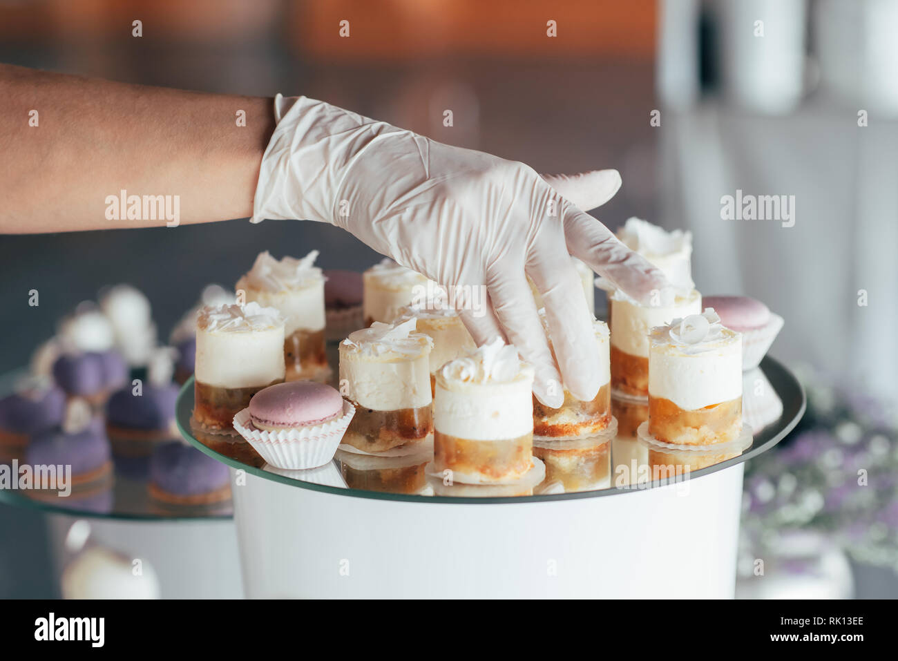 Bakery bar hi-res stock photography and images - Alamy