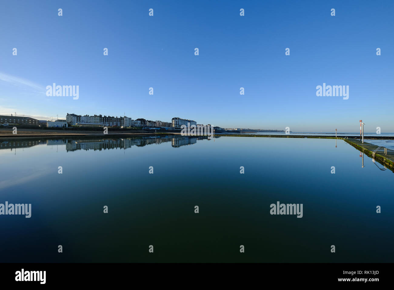 Walpole Bay Tidal Pool Margate Southeast Coast Kent Stock Photo - Alamy
