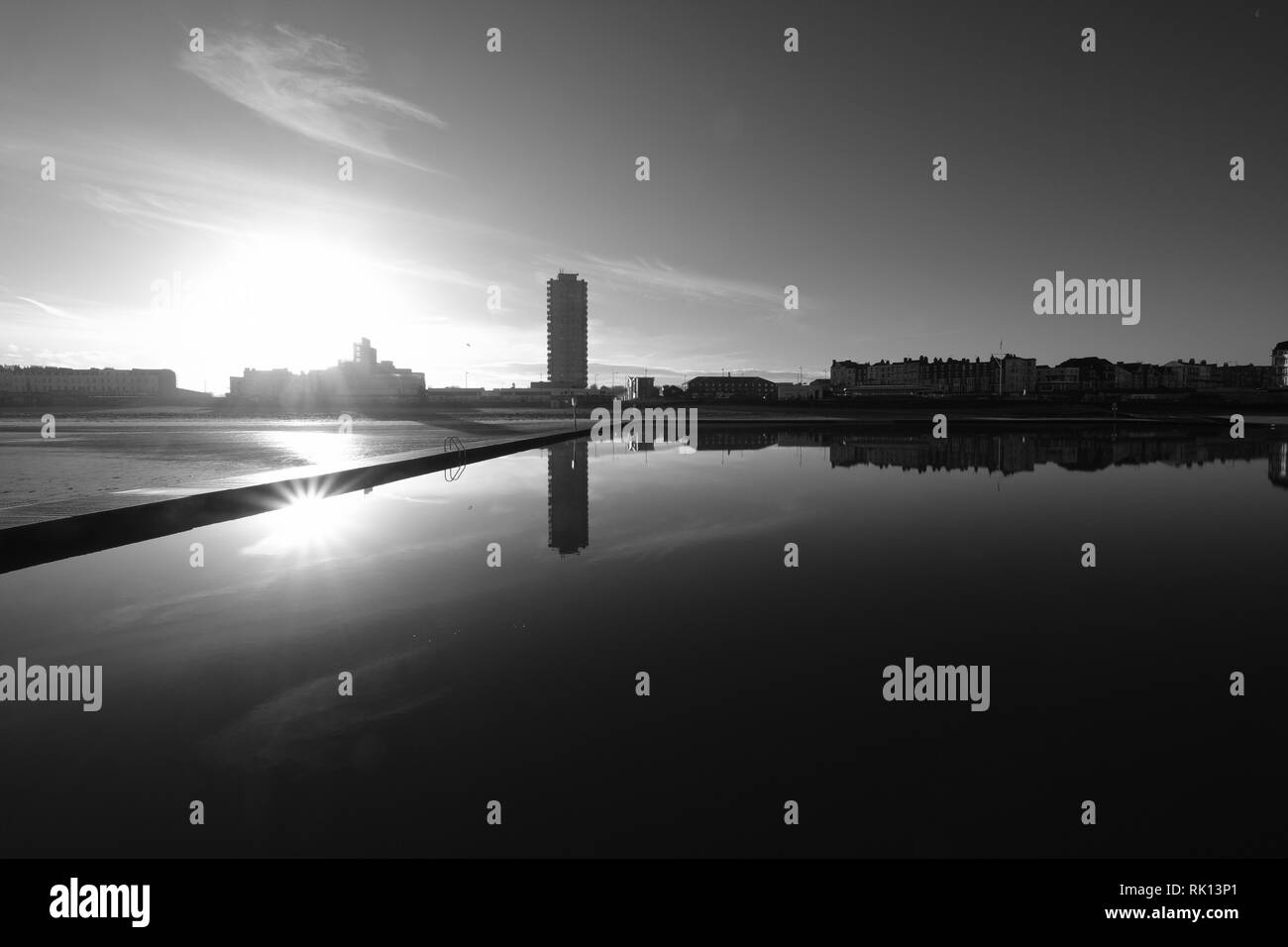 Walpole Bay Tidal Pool Margate Southeast Coast Kent Stock Photo - Alamy