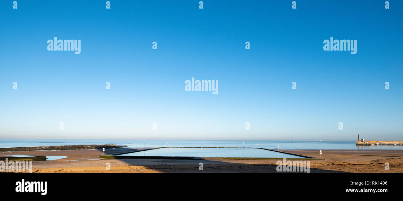Margate Tidal Pool High Resolution Stock Photography and Images - Alamy