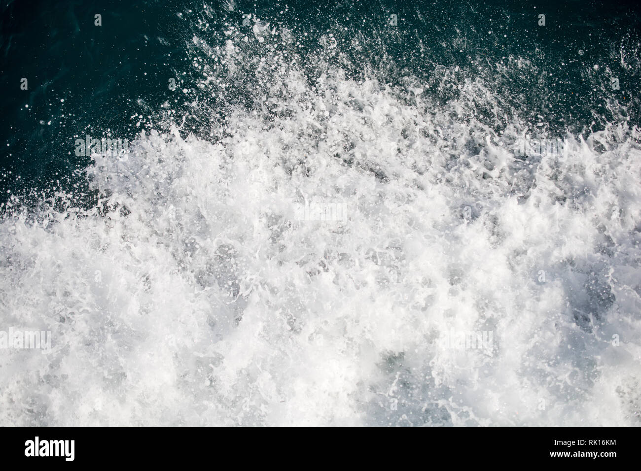 foam and froth in the sea Stock Photo - Alamy
