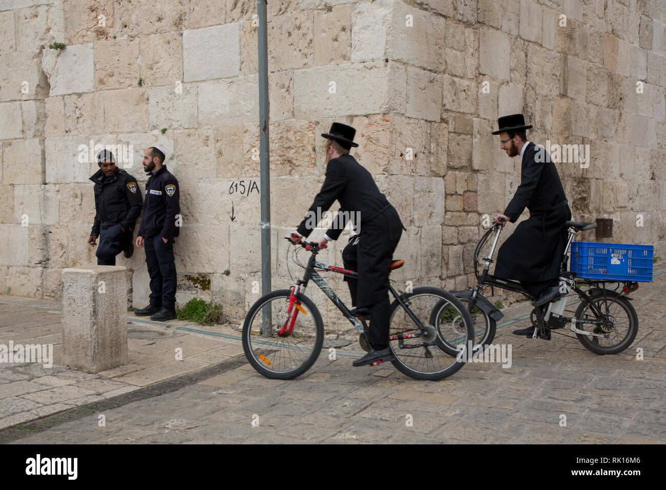 Jews gate hi-res stock photography and images - Alamy