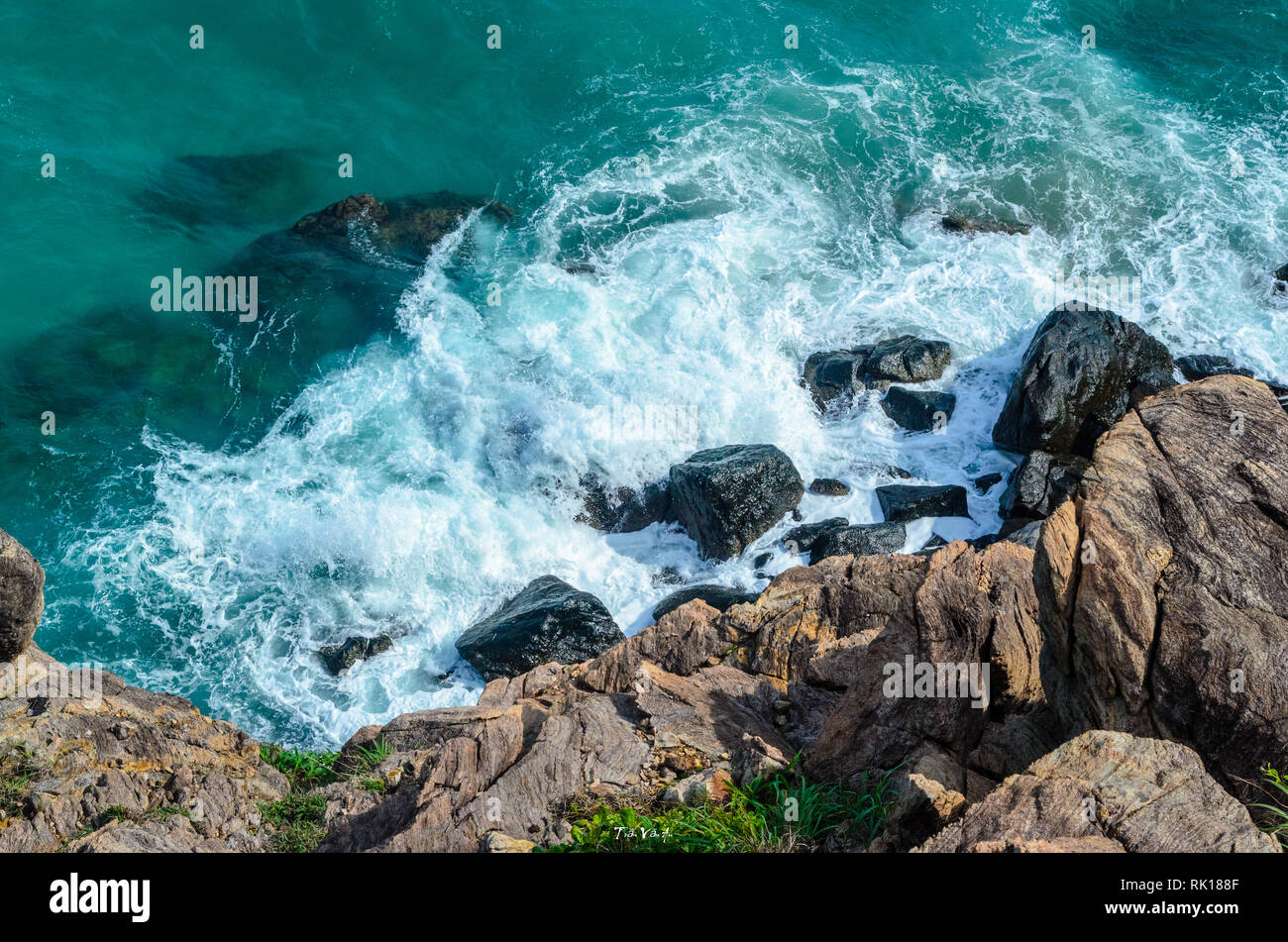 Waves smashed shore in Con Lon, Viet Nam Stock Photo - Alamy