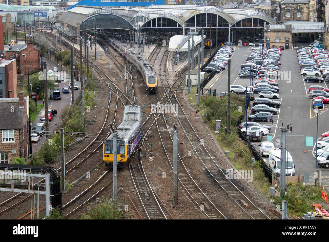 Newcastle Railway Station Stock Photos & Newcastle Railway Station ...