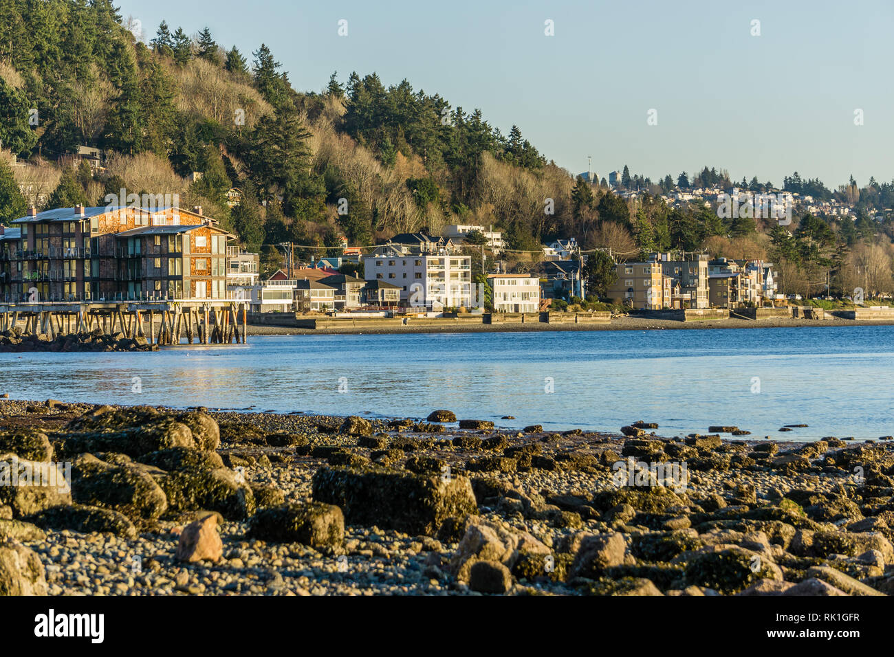 Seattle shoreline hi-res stock photography and images - Alamy