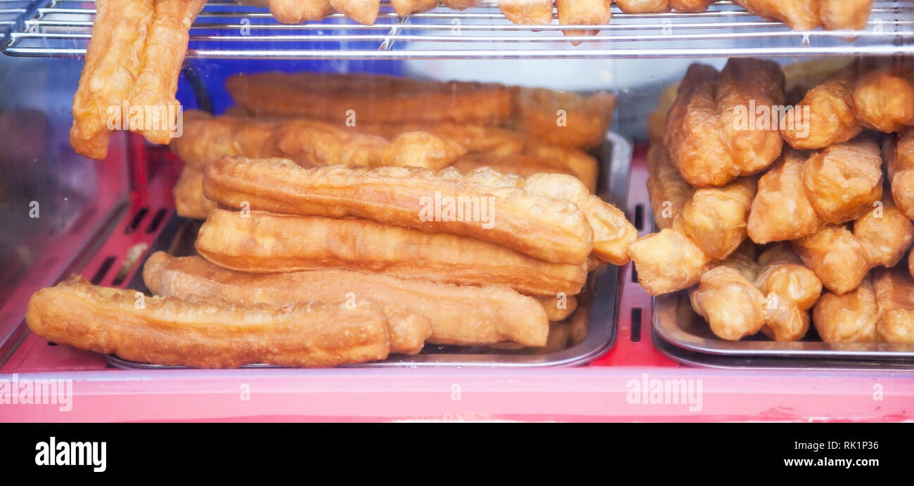 Youtiao (Chinese fried churro, Chinese cruller, Chinese oil stick ...