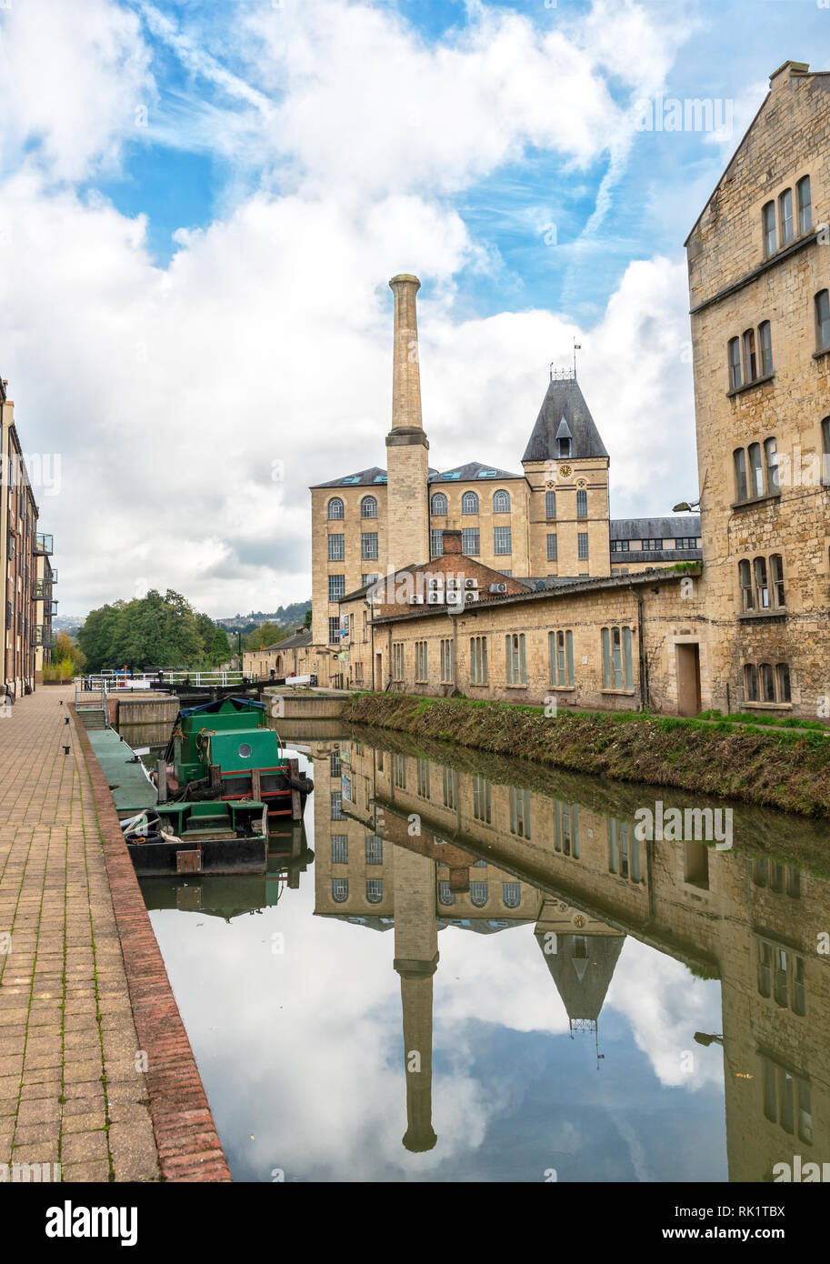 The restored Stroudwater canal running through Ebley Mills, Stroud ...