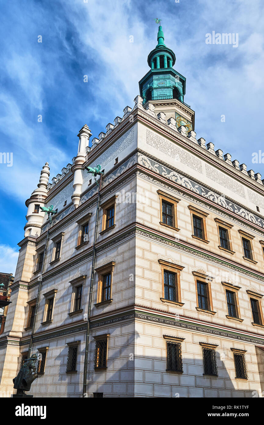 Renaissance town hall tower with clock in Poznan Stock Photo - Alamy